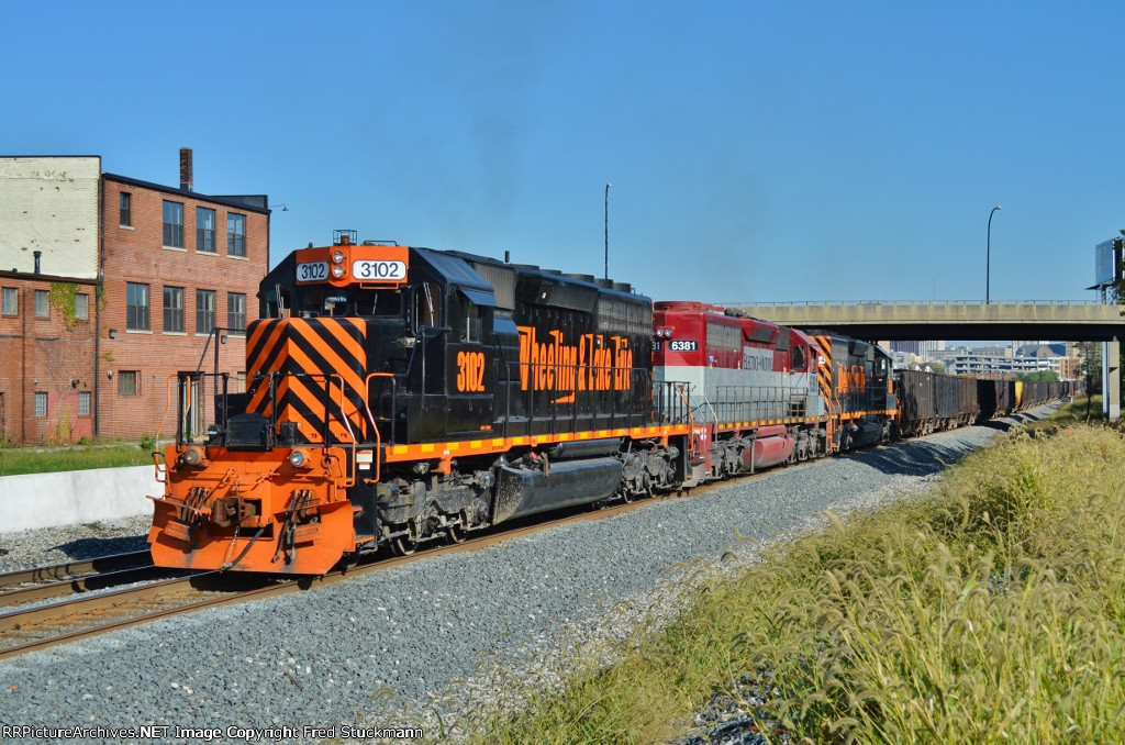 WE 3102 & 6381 shove away from the camera.